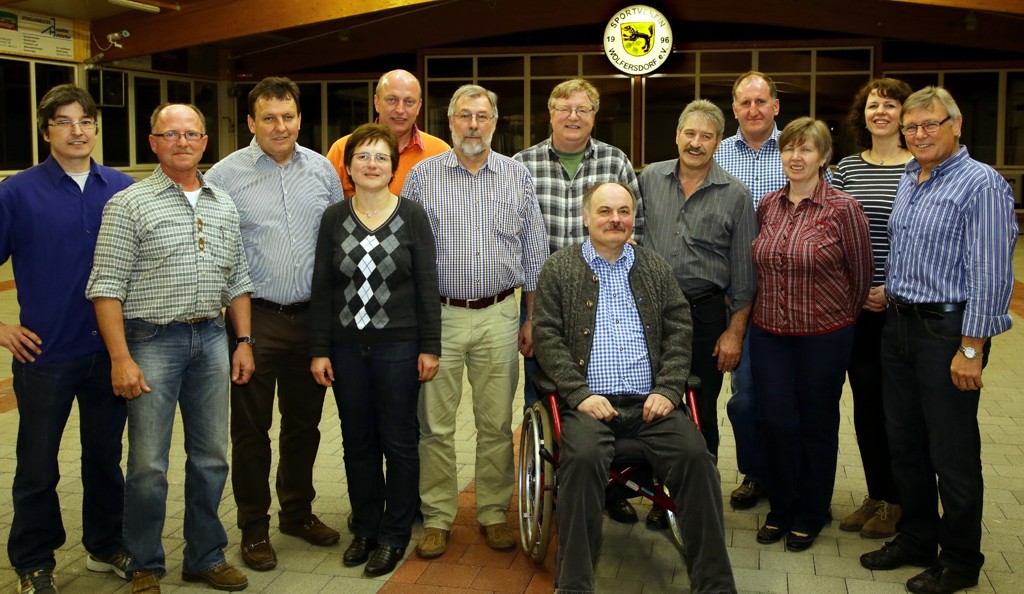 Komplett ist die Vorstandschaft mit: Martin Kammerloher, Michael Burg ...